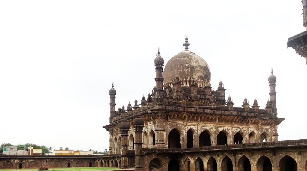 Black Taj Mahal Burhanpur - 2025